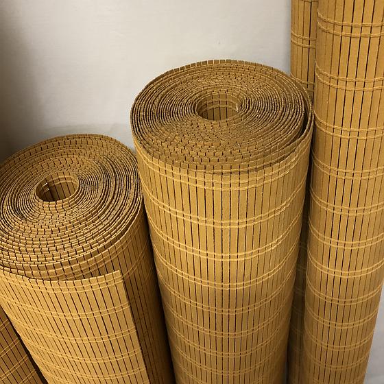 Fabrication de stores en bois à Nîmes - Stores à lames vénitiens